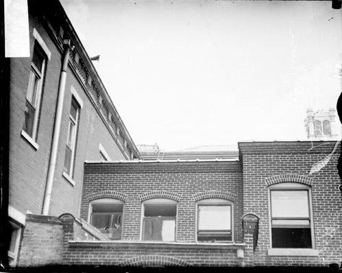 ECC | [Upper floor's windows in a building of the Chicago State Ho