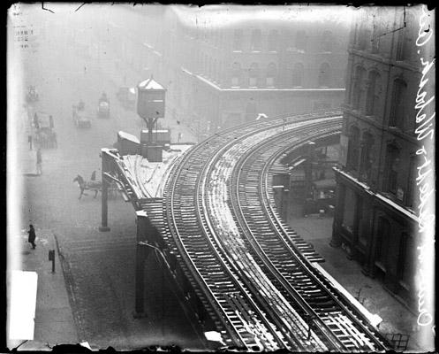 ECC | [Curve in the elevated railroad track at East Lake Street an