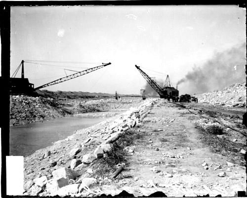 ECC | [Calumet-Sag Channel under construction, view at slight angl