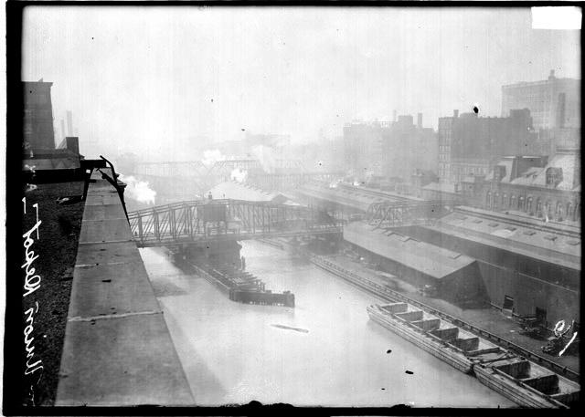 ECC | [View south along the Chicago River toward the Adams Street