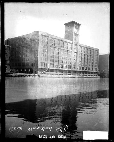 ECC | [Reid, Murdoch & Company Building, view across the Chicago R