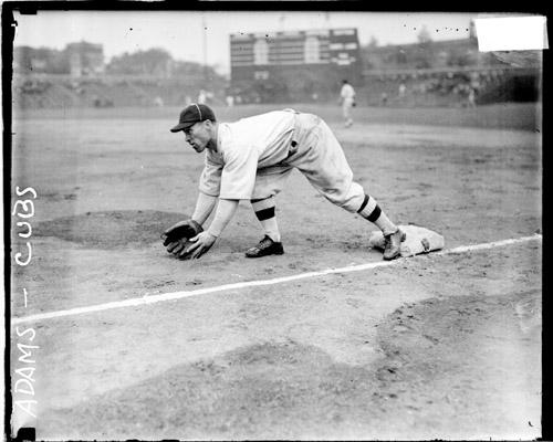 ECC | [Baseball player Adams of the National League's Chicago Cubs