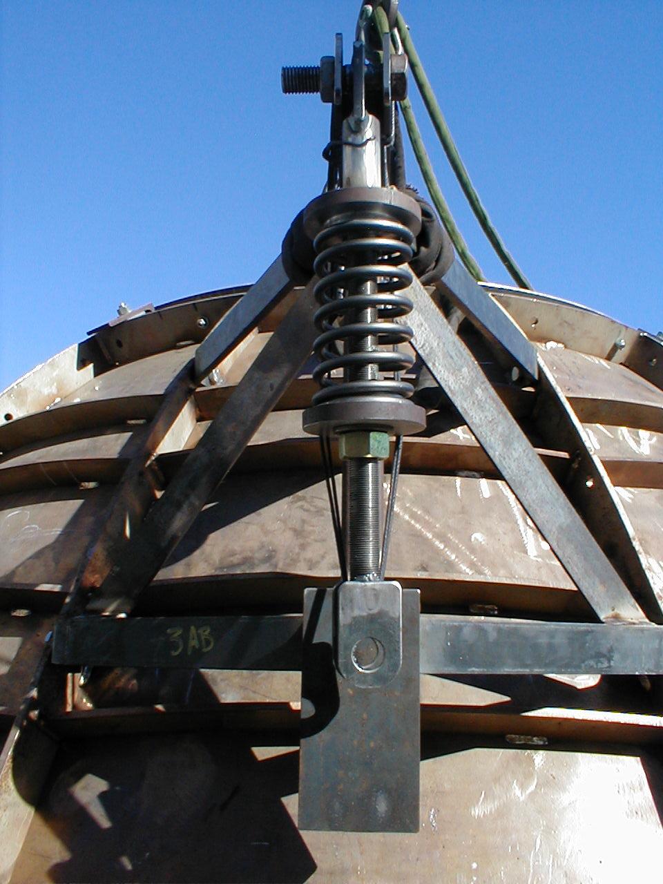 ECC | Cloud Gate, trial assembly in Oakland, California, omphalos,