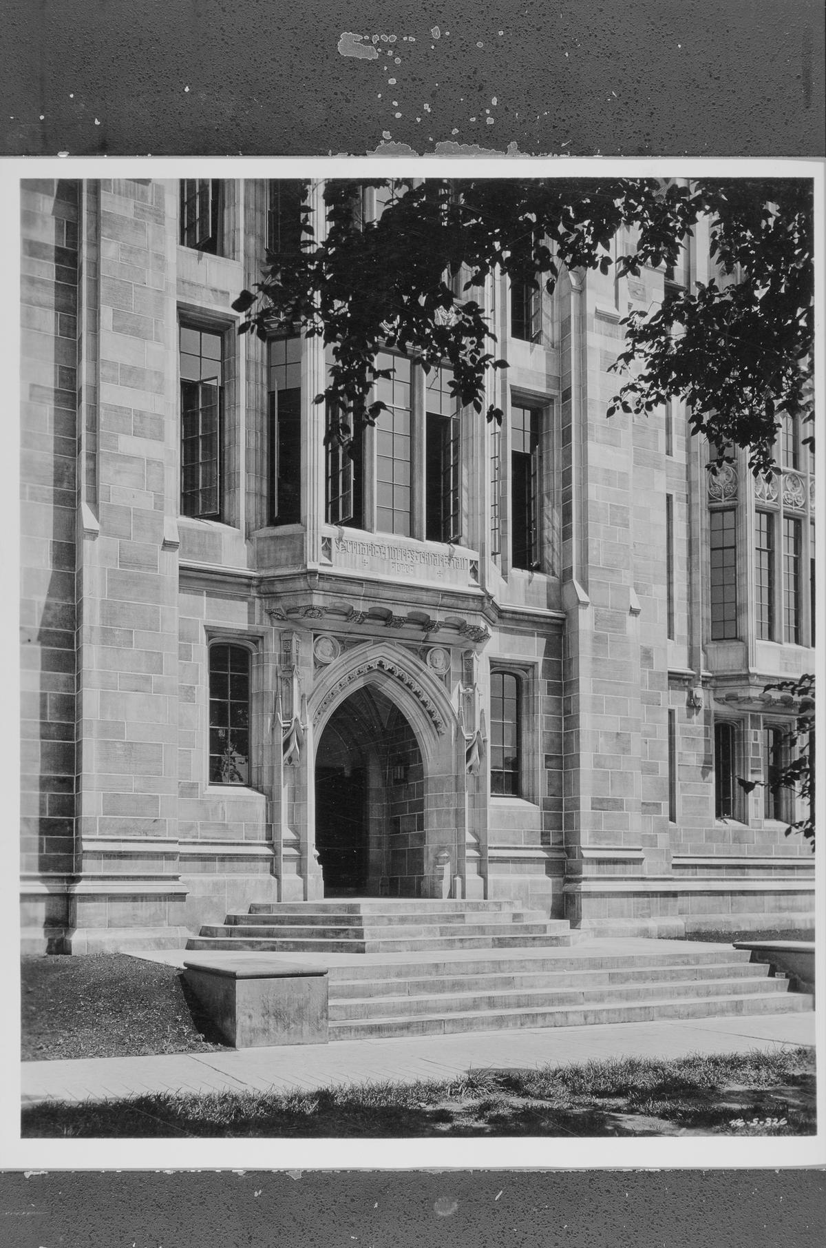 ECC | Eckhart Hall, University of Chicago