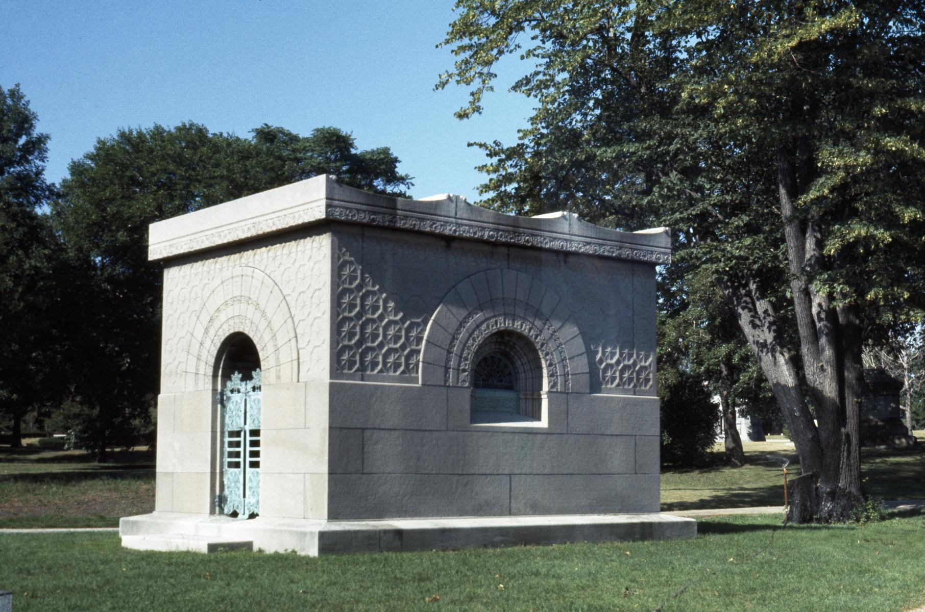 ECC | Carrie Eliza Getty Tomb
