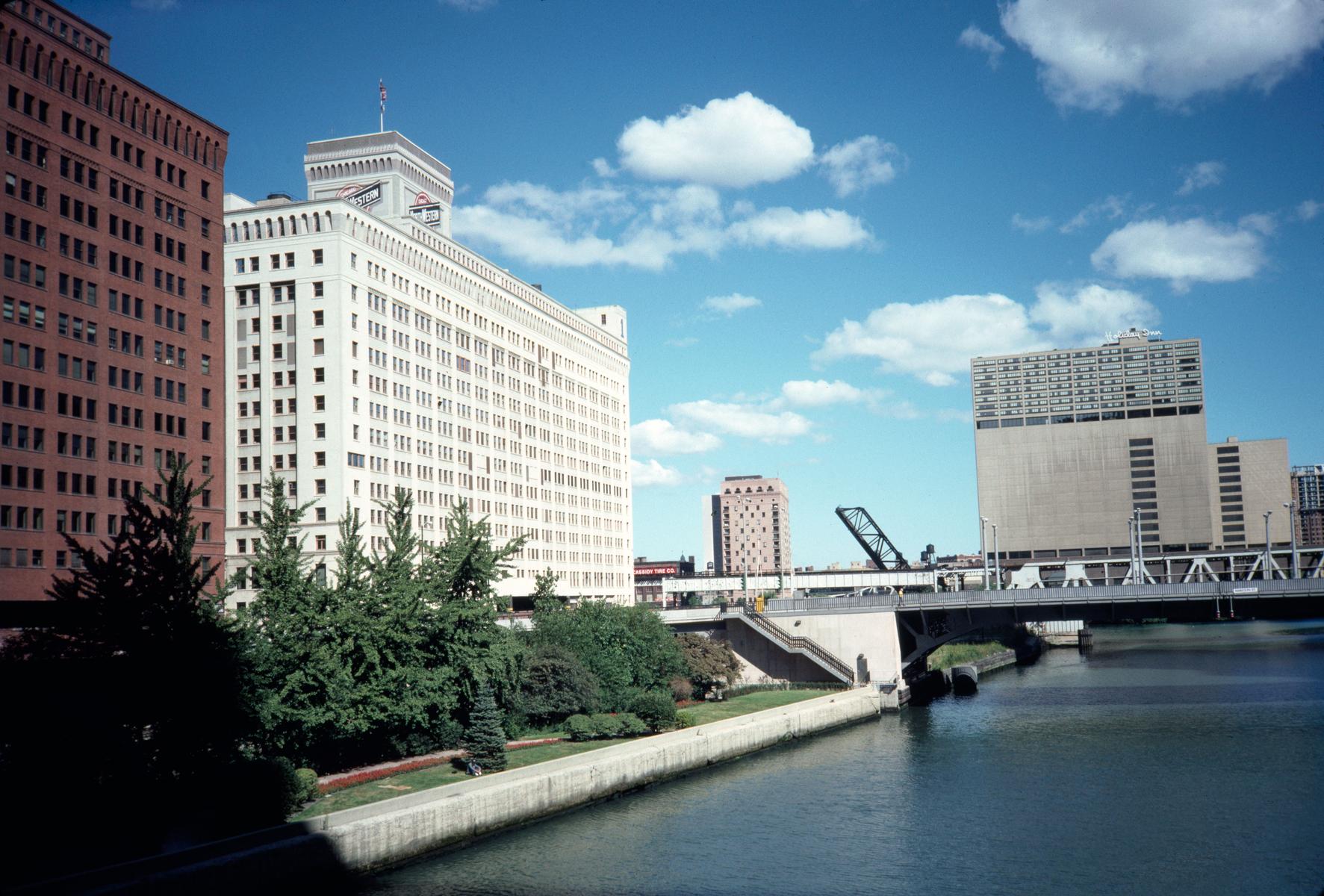 ECC | Butler Brothers Warehouses and Chicago River