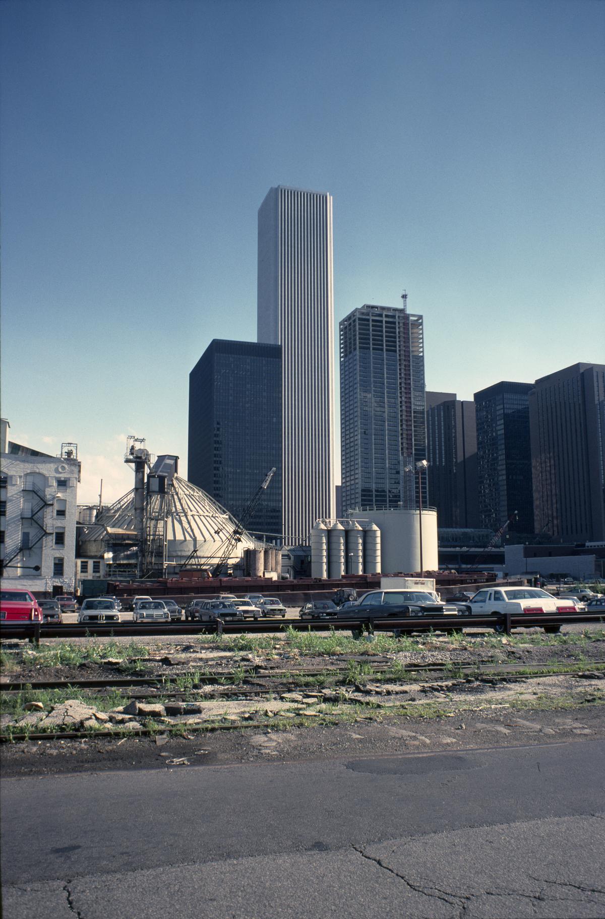 ECC | High-rise buildings on the south side of the Chicago River,