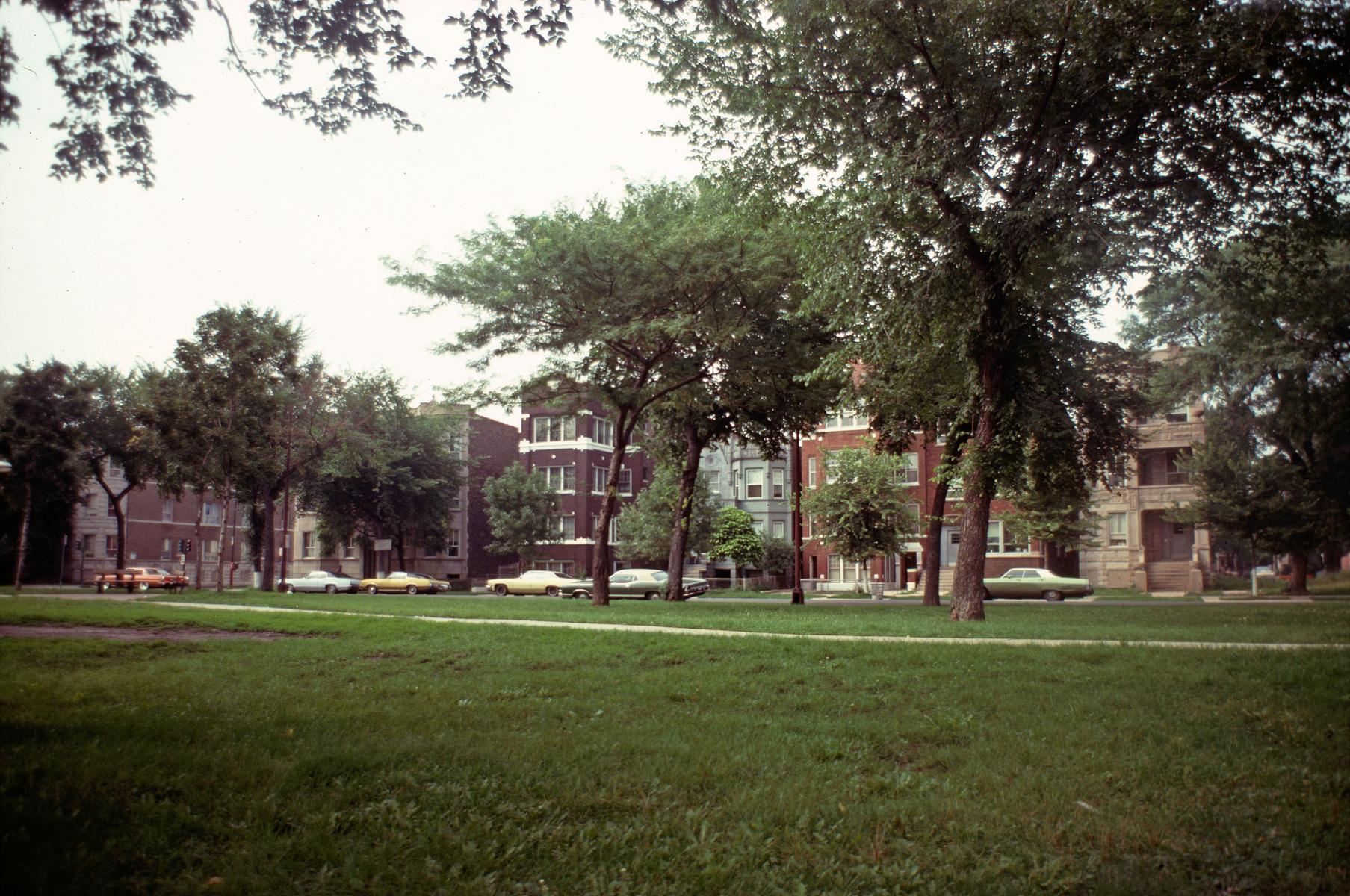 ECC | Apartment buildings, Douglas Boulevard