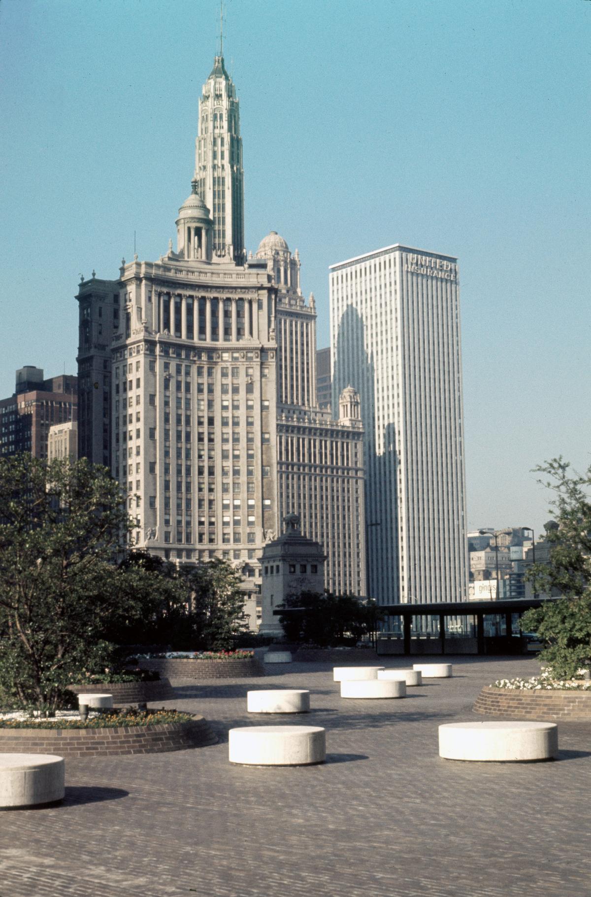 ECC | High-rise buildings, East Wacker Drive