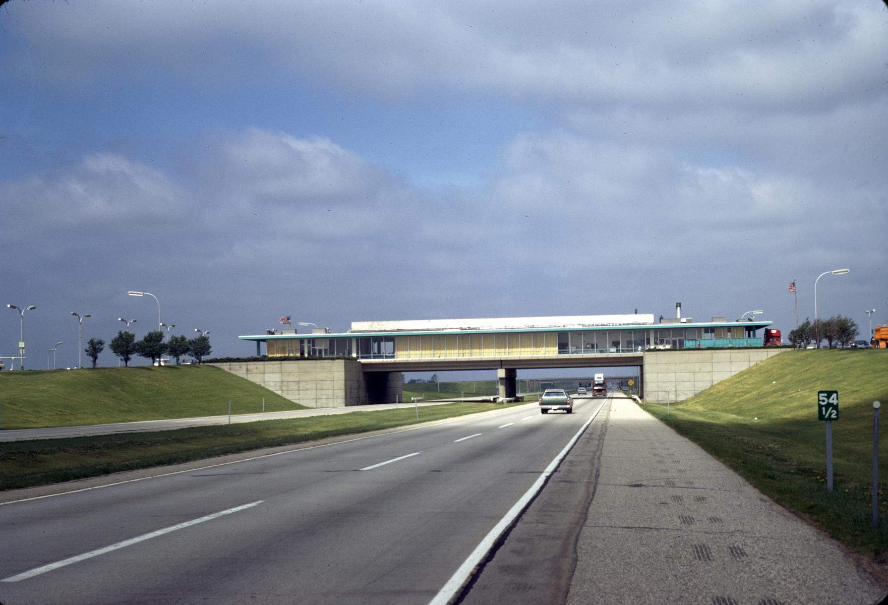 ECC | Belvidere Oasis, Illinois Tollway