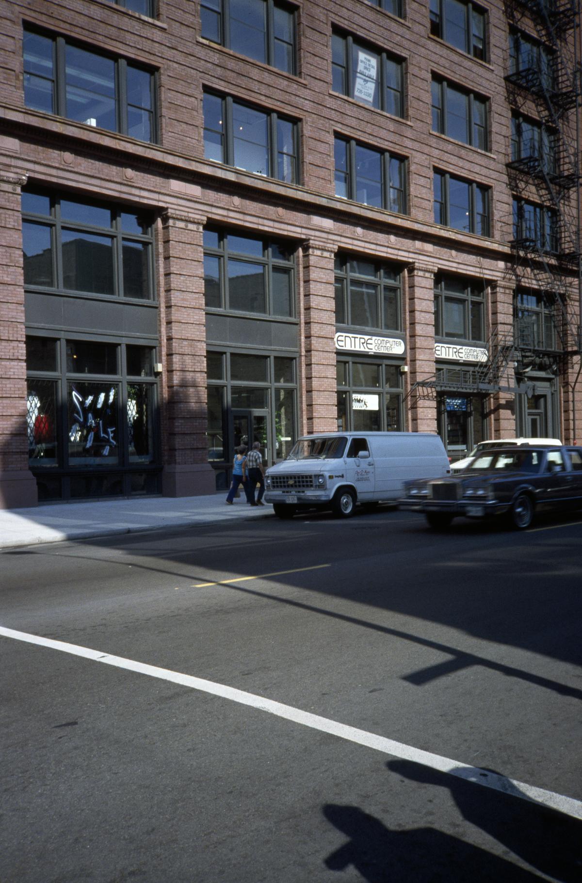 ECC | 440 North Wells Street