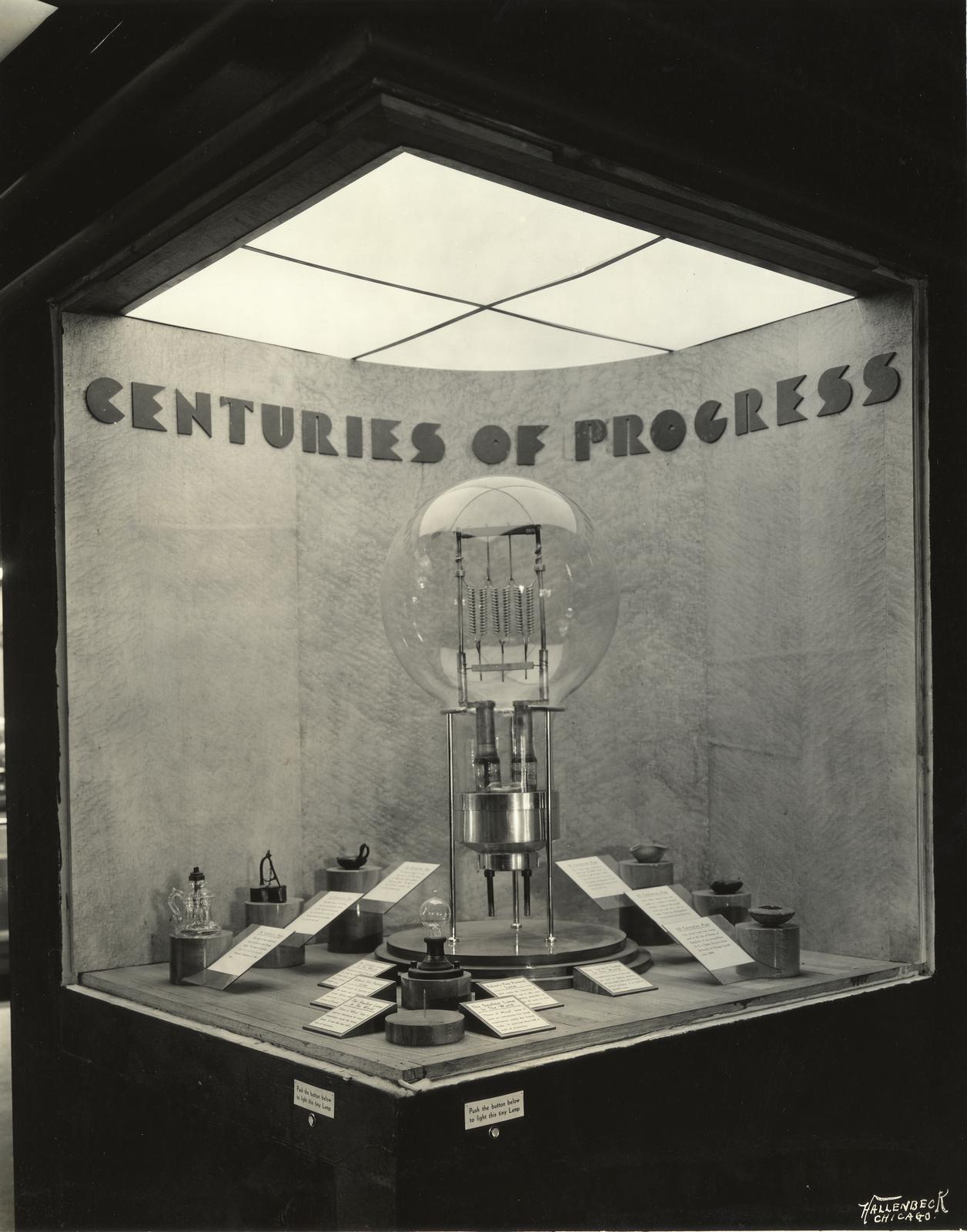 ECC | [General Electric exhibit displaying different types of lamp